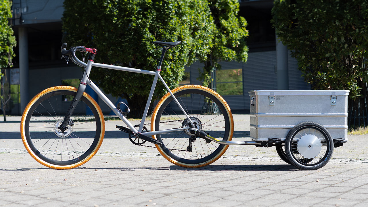 Motorisierter Anhänger mach Fahrrad zum E-Lastenrad